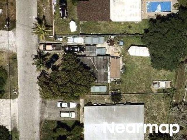 NW 15th Ave