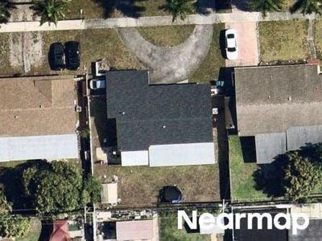 NW 175th St