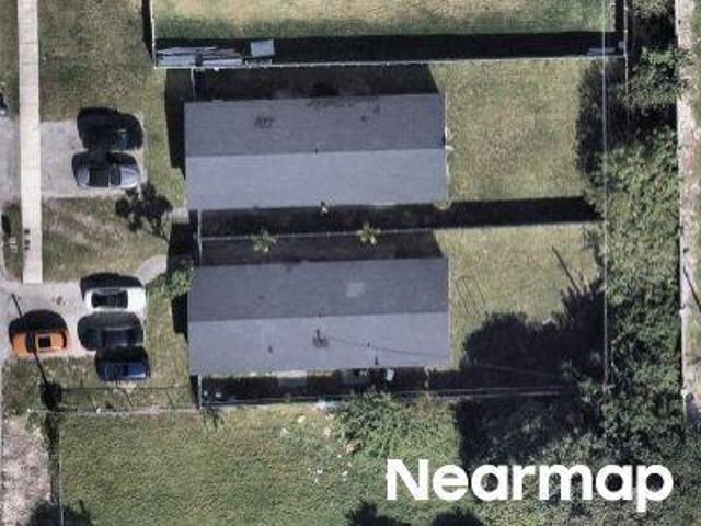 NW 18th Ter Apt 14