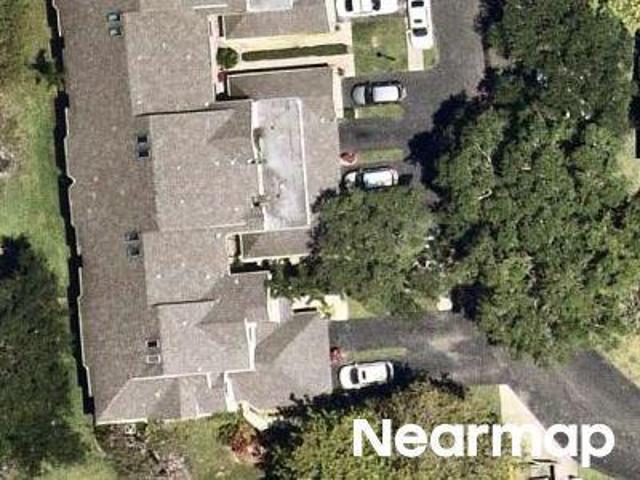 NW 1st Ct