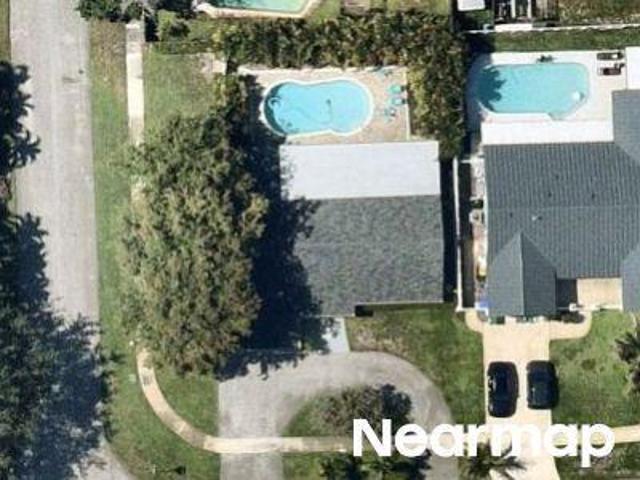 NW 23rd St