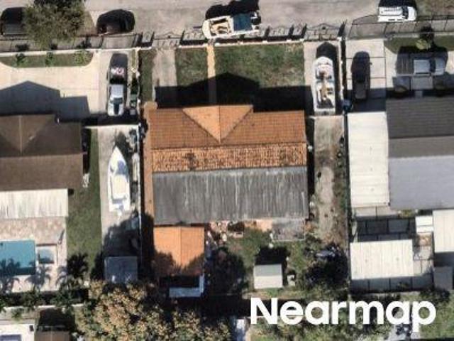 NW 204th St