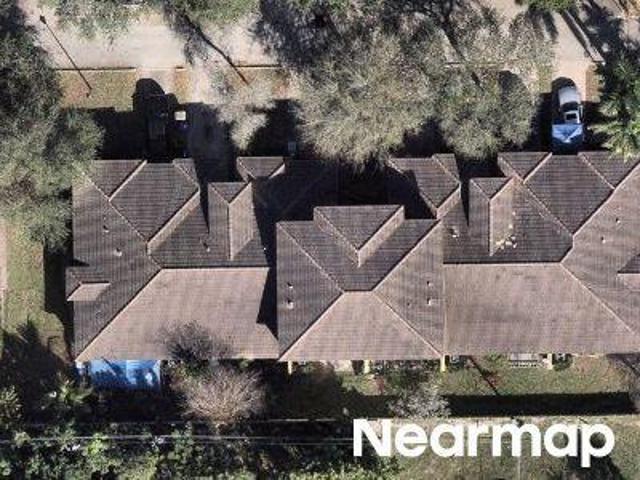 NW 21st Ave