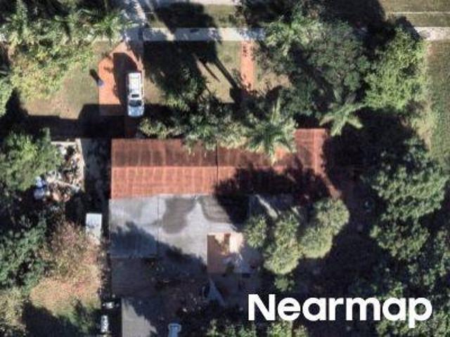 NW 22nd St