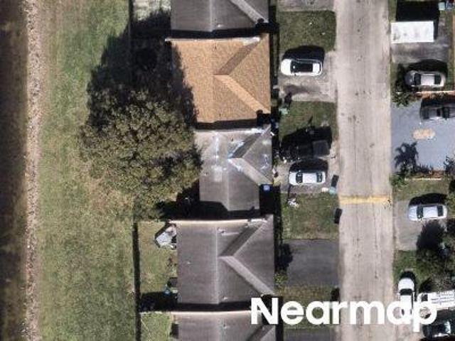 NW 27th Pl