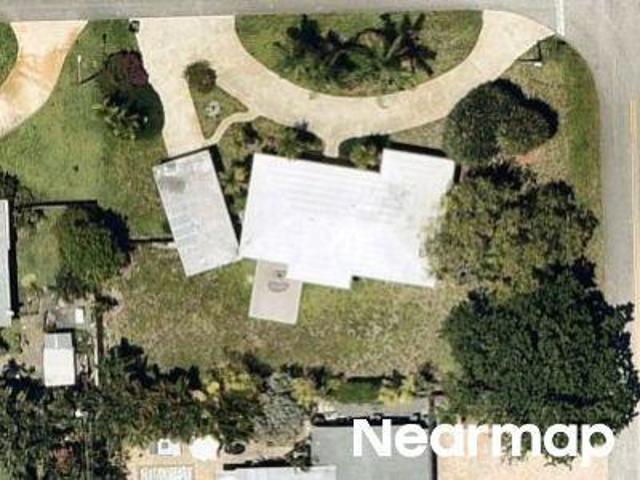 NW 27th St