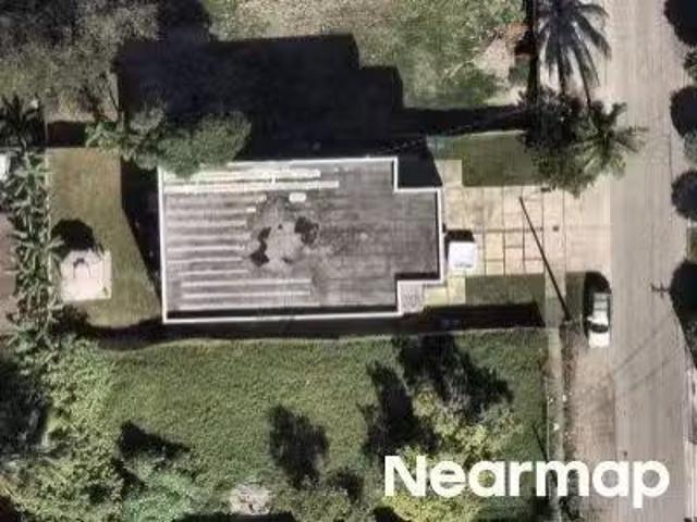 NW 25th Ave