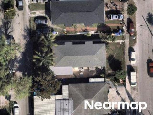 NW 25th Ct