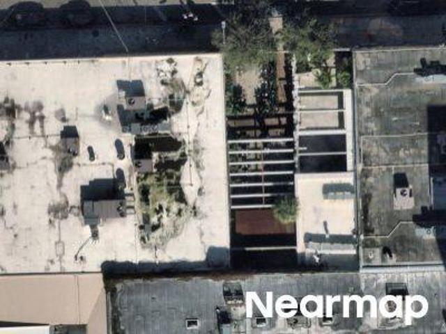 NW 25th St