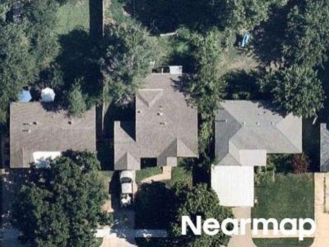 NW 28th St