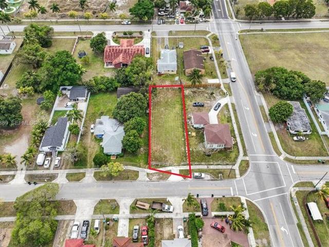Nw 2, Florida City, FL 33034