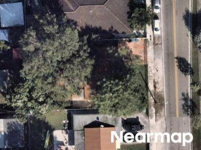 NW 30th Ave