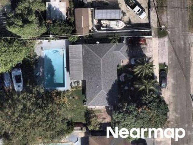 NW 30th Ct