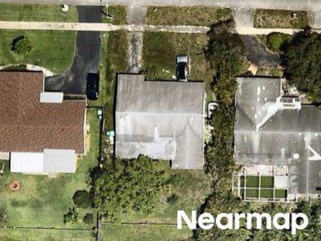 NW 30th St