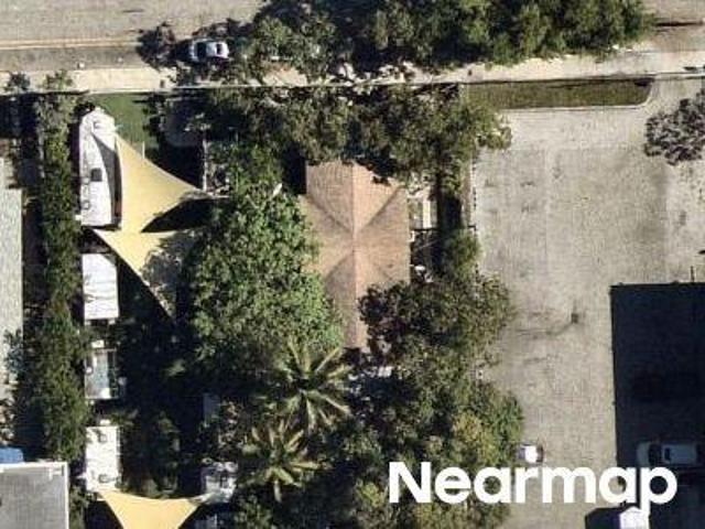NW 30th St