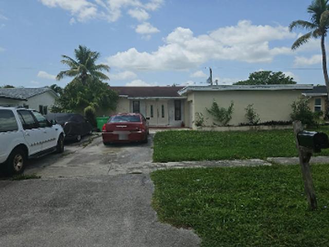 NW 31st St