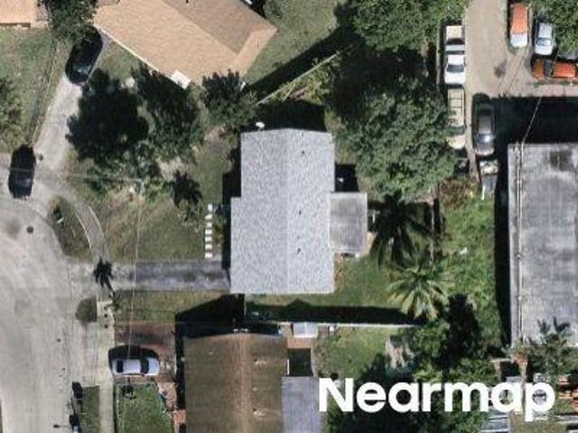 NW 32nd Ave