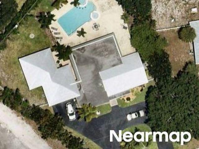 NW 35th St