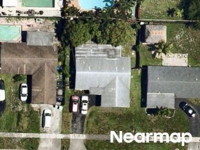 NW 39th St