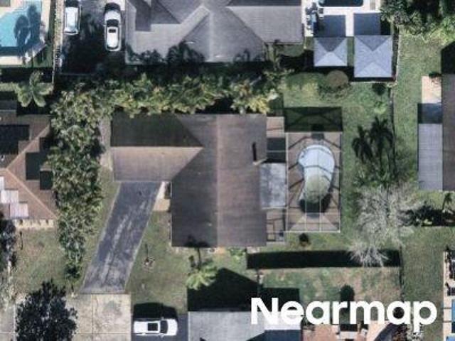 NW 3rd Pl
