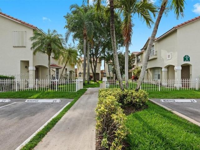 Nw Th Ter, Pembroke Pines, Home For Sale