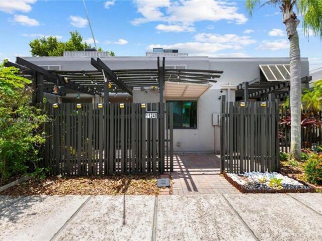 Nw Th Ct, Pembroke Pines, Home For Sale