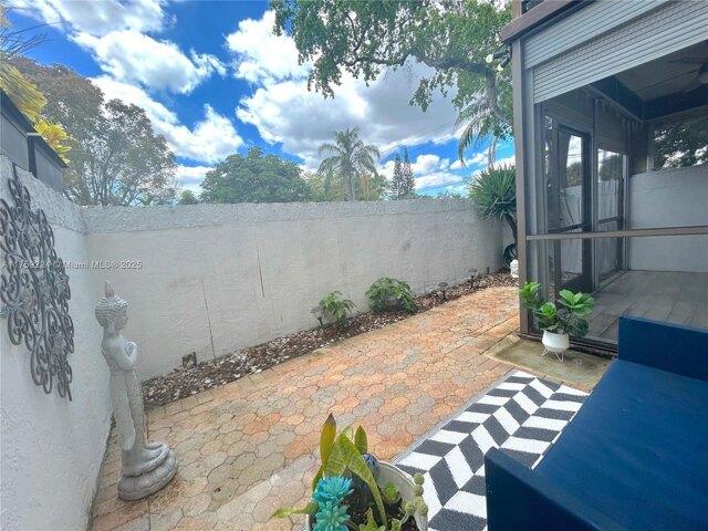 Nw Th St Apt,plantation, Condo For Sale