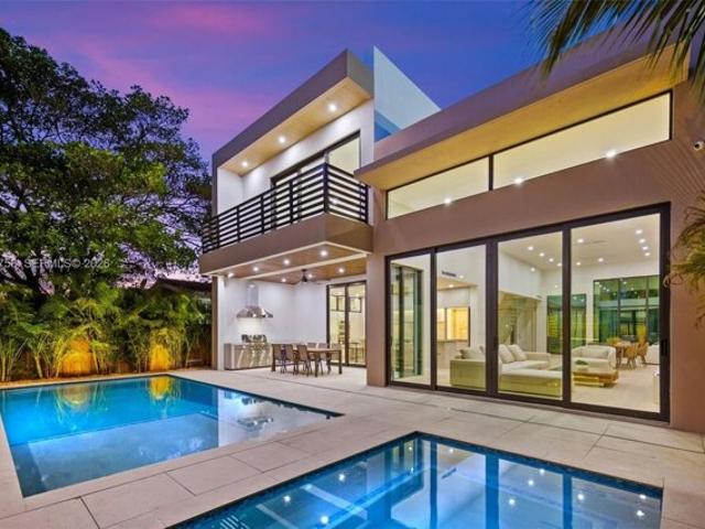 Nw Th St, Miami, Home For Sale