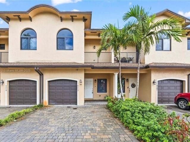 Nw Th St, Pembroke Pines, Home For Sale