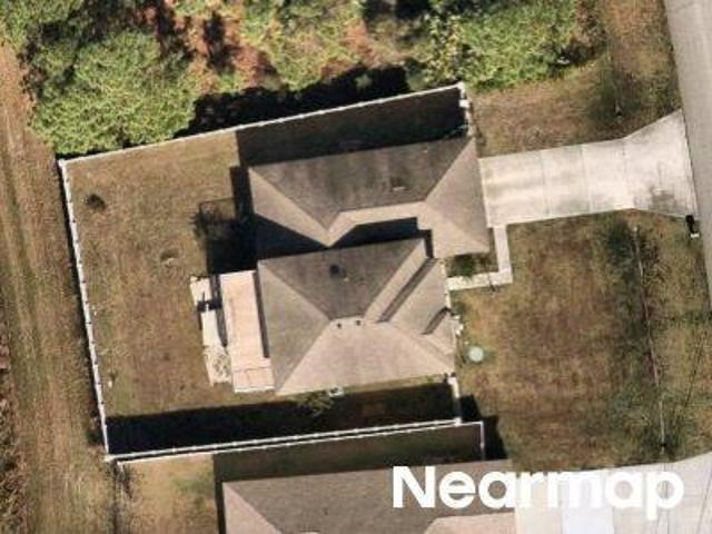 NW Volucia Dr