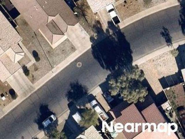 NW W Kingman St Pl