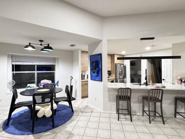 NW Austin House Minutes from The Domain!