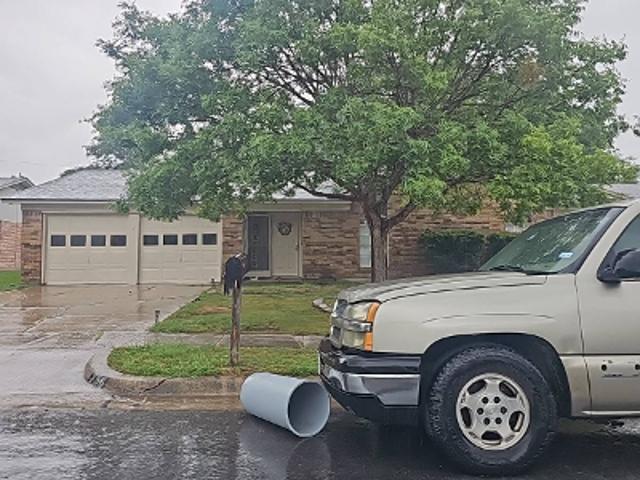 NW Charlyne Dr
