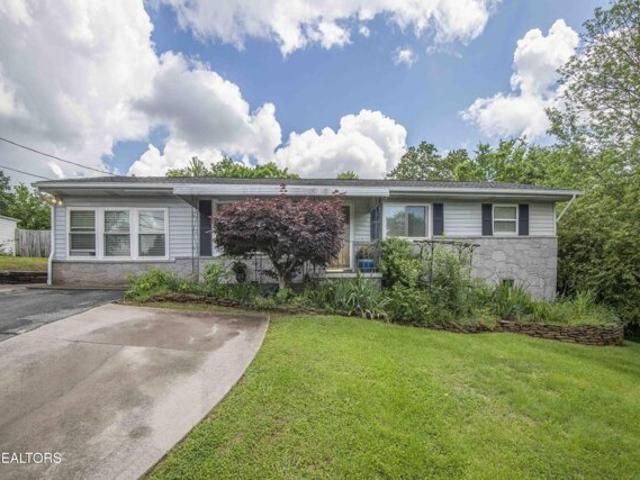 Nw Davida Rd, Knoxville, Home For Sale