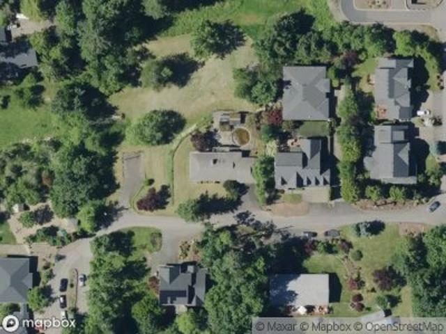 NW Irving St