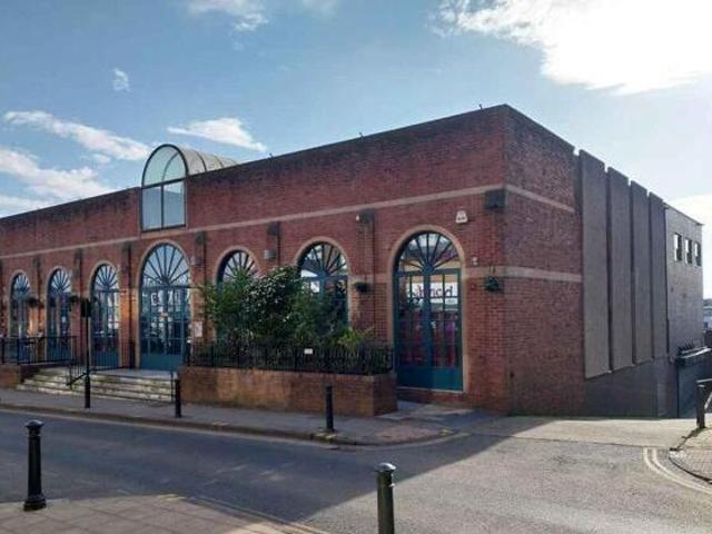 Nw King Street, Pub For Sale