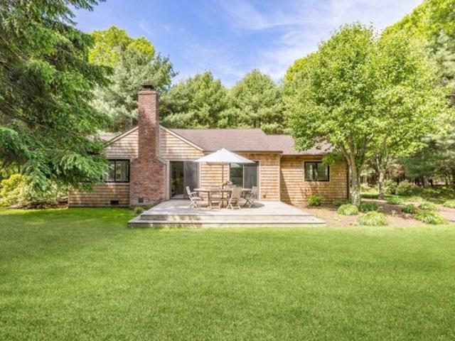 Nw Landing Rd, East Hampton, Home For Sale