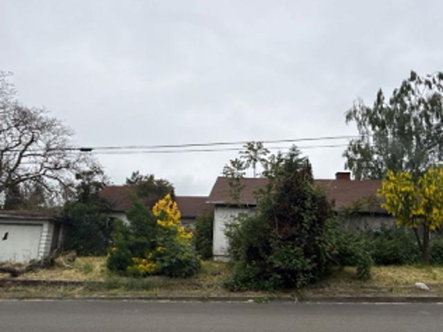 NW Orchard Dr