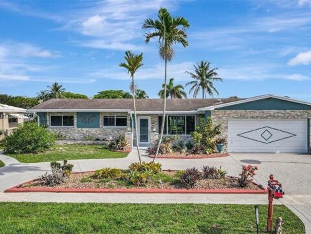 Nw Rd St, Pembroke Pines, Home For Sale