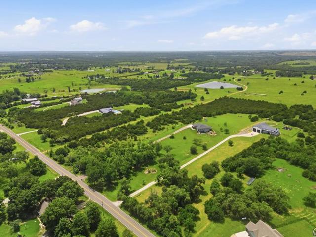 NW Rochester Rd, Topeka, KS 66617