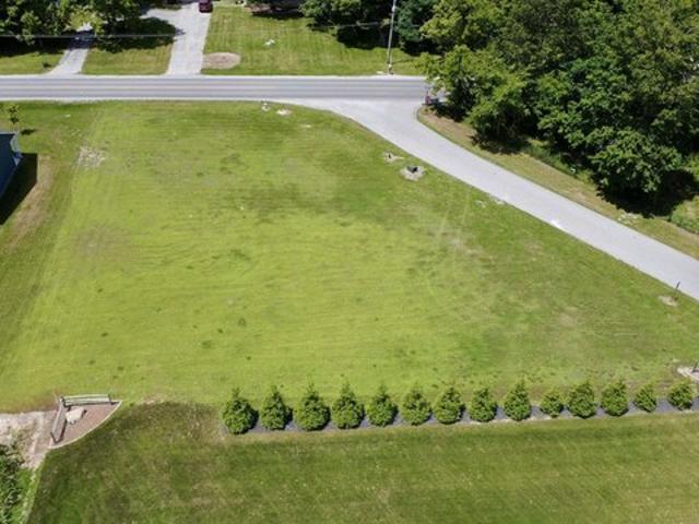 NW Shafer Dr, Monticello, IN 47960