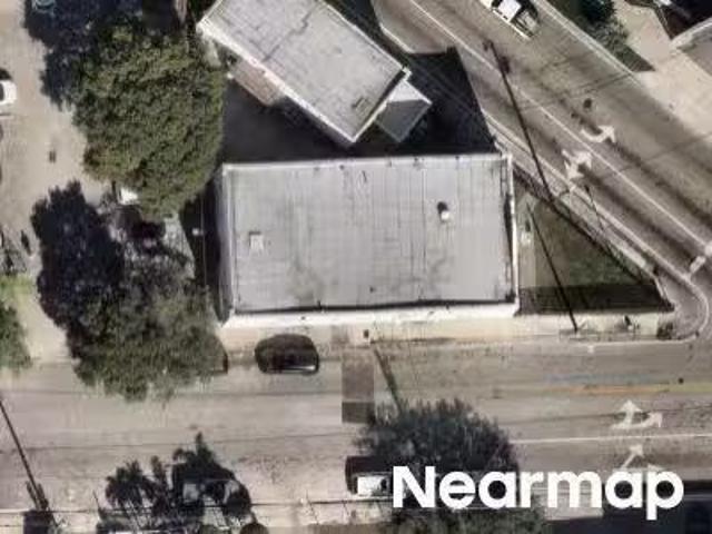 NW South River Dr