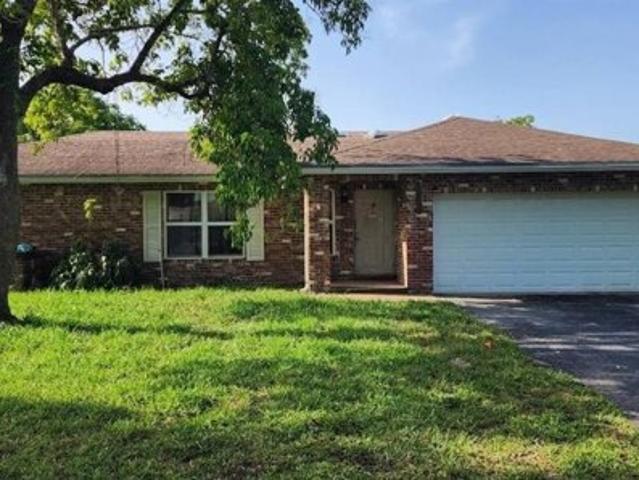 Nw St Pl, Coral Springs, Home For Sale