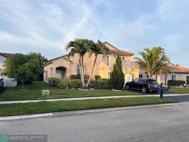 Nw St St, Pembroke Pines, Home For Sale