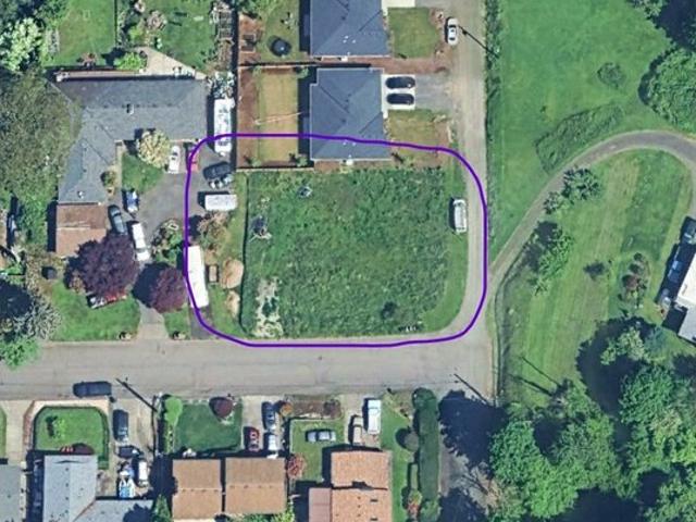 Nwc Schiller Se 140 Ave, Portland, OR 97236