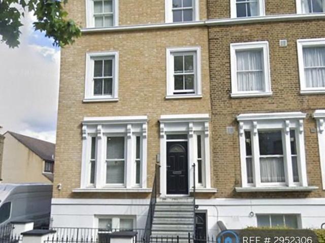 Nunhead Green, London, SE15 3 bed flat to rent £2,995 pcm £691 pw
