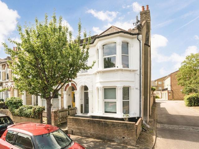 Nunhead Grove, Nunhead SE15, 2 bed flat to rent, £2,000 pcm | PrimeLocation