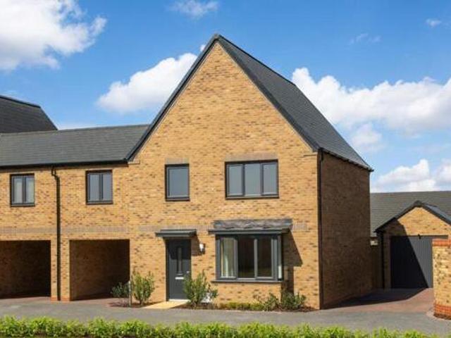 Nuffield Road, St Neots, 4 Bedroom Semi detached