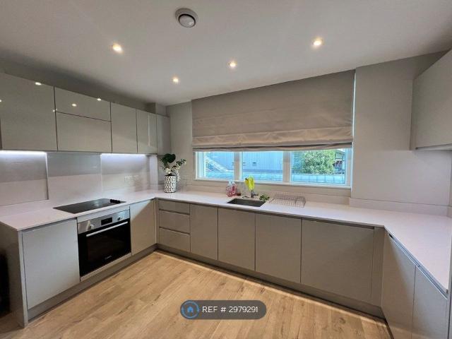 Nugent House, London E3, 2 bed flat to rent, £2,350 pcm | PrimeLocation