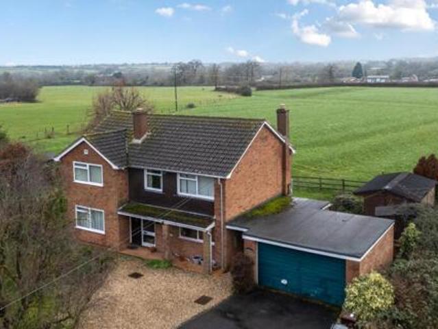 Nupend, Stonehouse, 4 Bedroom Detached